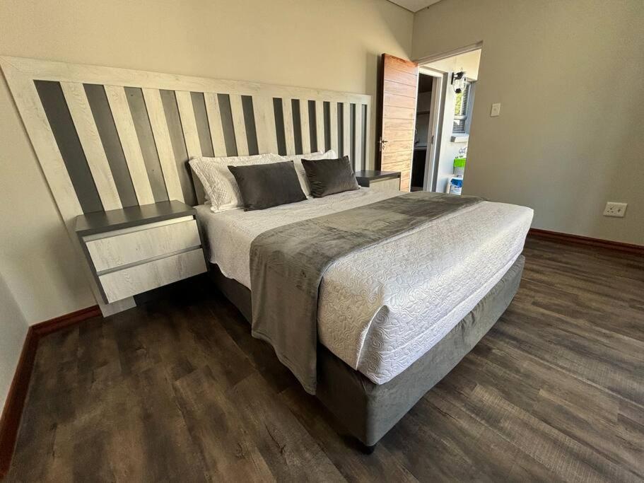 Diamond & Pearl Guest house - Diamond & Pearl Guest House